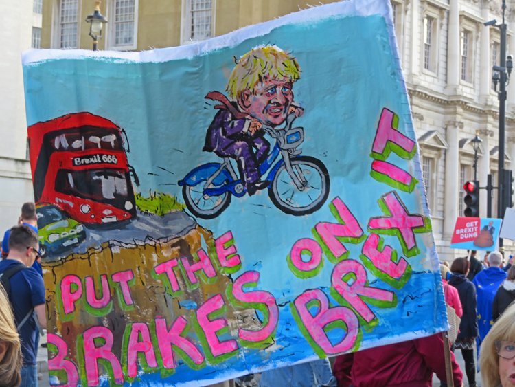 Marching for a “People’s Vote”, 19th October 2019 | Tim Unwin's Blog